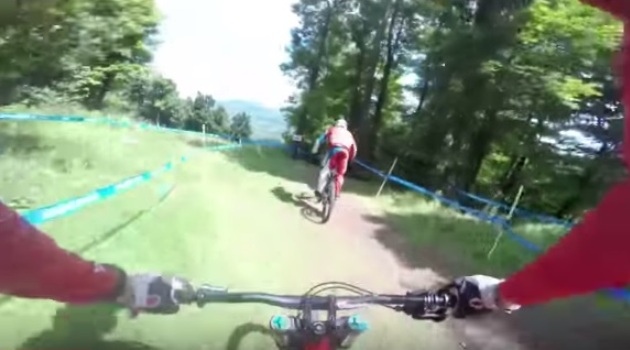 Claudio Caluori y Aaron Gwin en una Technical MTB Track - SURF & ROCK ...